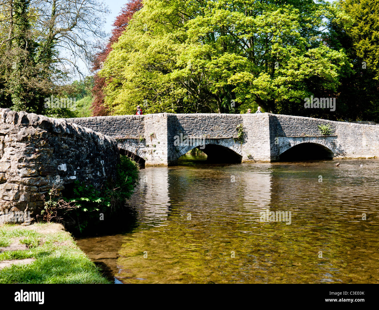 Medieval sheepwash bridge hi-res stock photography and images - Alamy