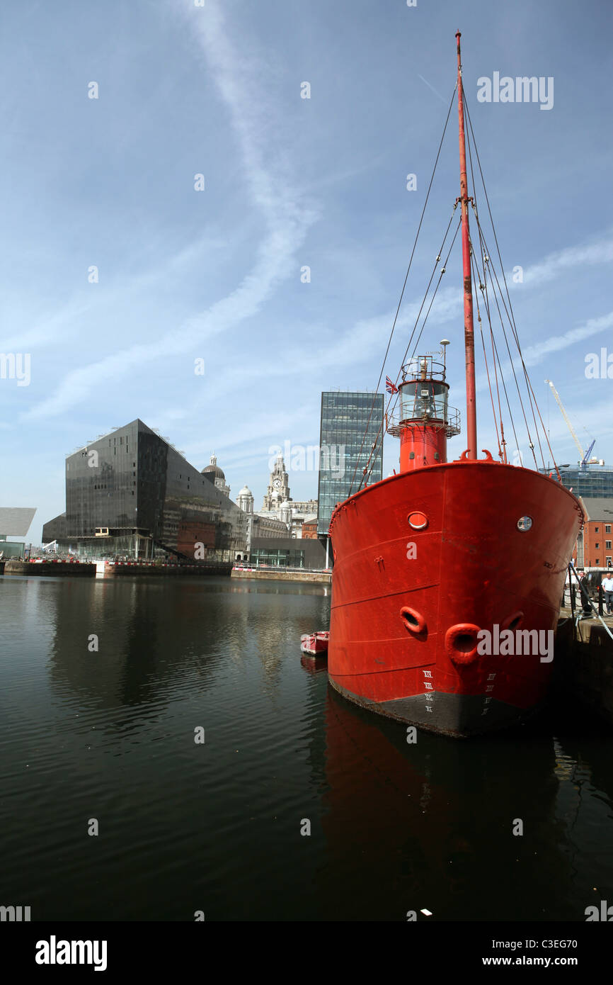Liverpool Regeneration Vertical High Resolution Stock Photography and ...