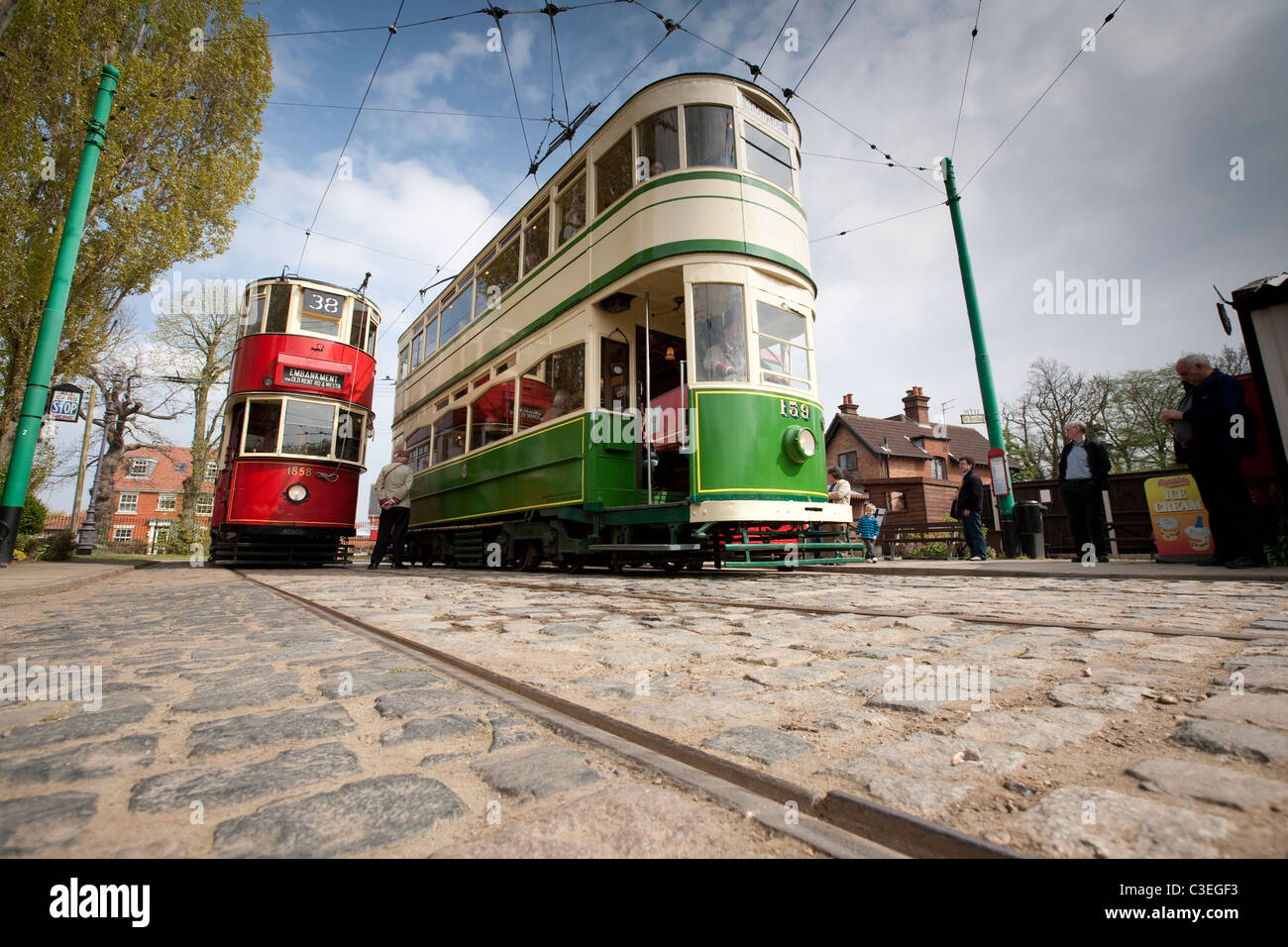 Trams Trolley Bus Stock Photos & Trams Trolley Bus Stock Images - Alamy