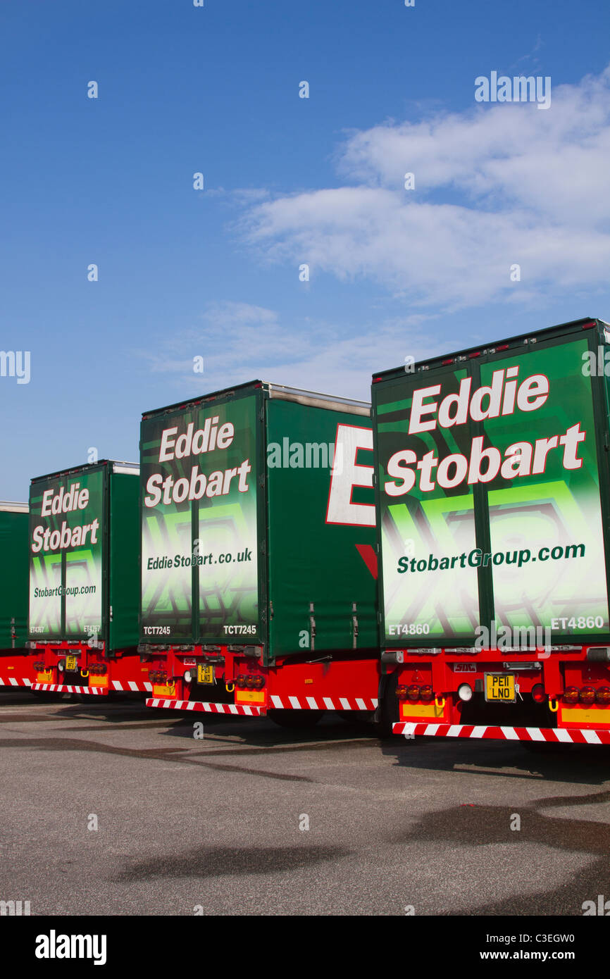 Eddie stobart livery hi-res stock photography and images - Alamy