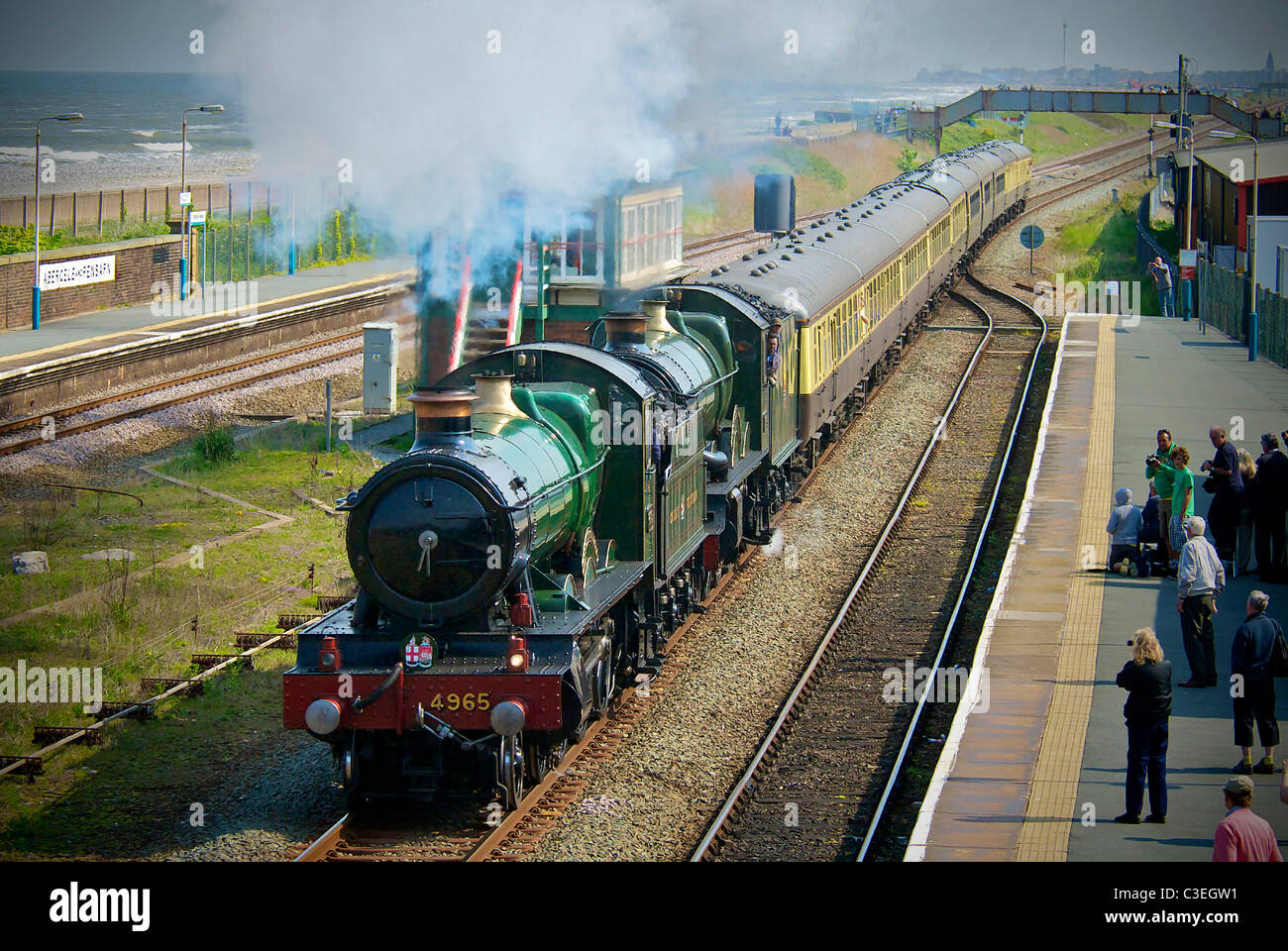 GWR Hall Class 4-6-0 no 4965 Rood Ashton Hall and GWR Castle Class 4-6 ...