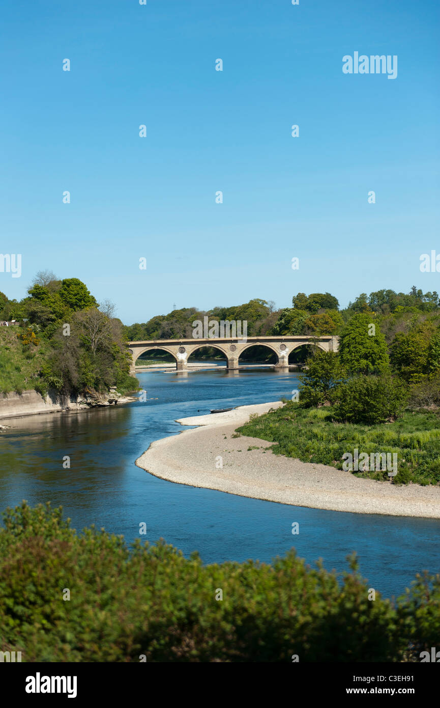 Coldstream bridge river tweed coldstream bridge hi-res stock ...