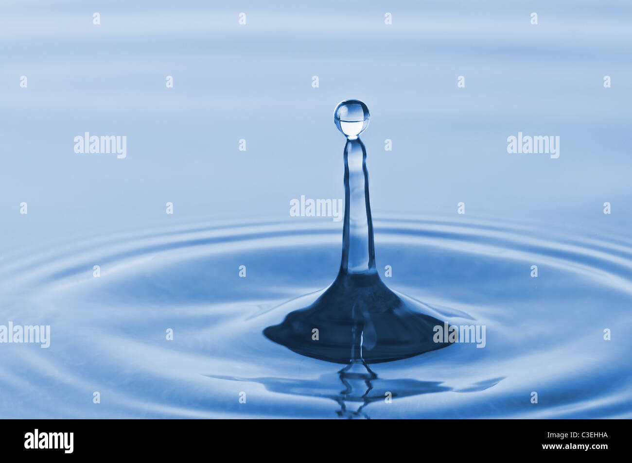 Sink water droplet hi-res stock photography and images - Alamy
