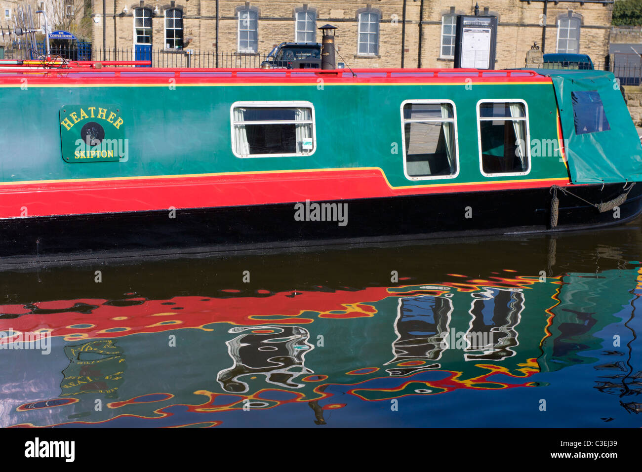 Narrow boat hi-res stock photography and images - Alamy
