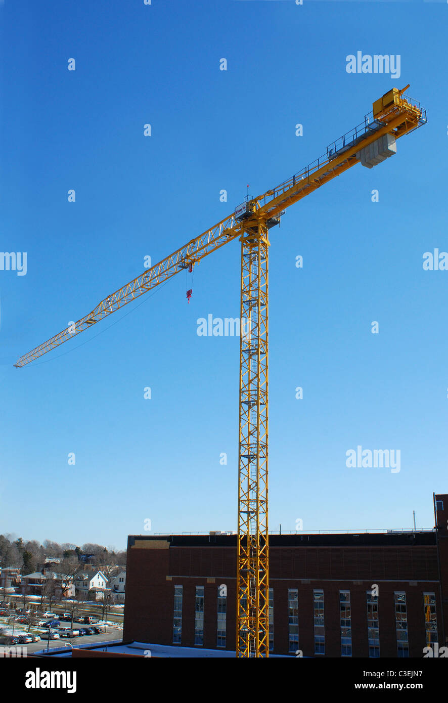 Crane counterweights hi-res stock photography and images - Alamy
