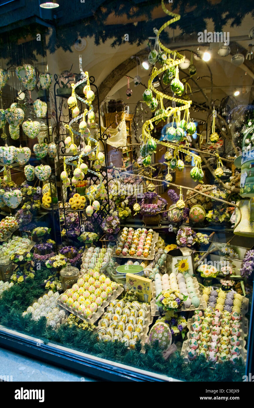 Christmas Window Display Stock Photos & Christmas Window Display Stock ...