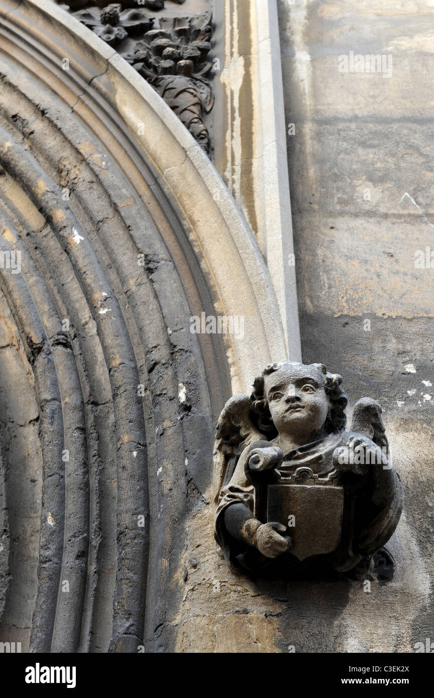 Gargoyle On Building High Resolution Stock Photography and Images - Alamy