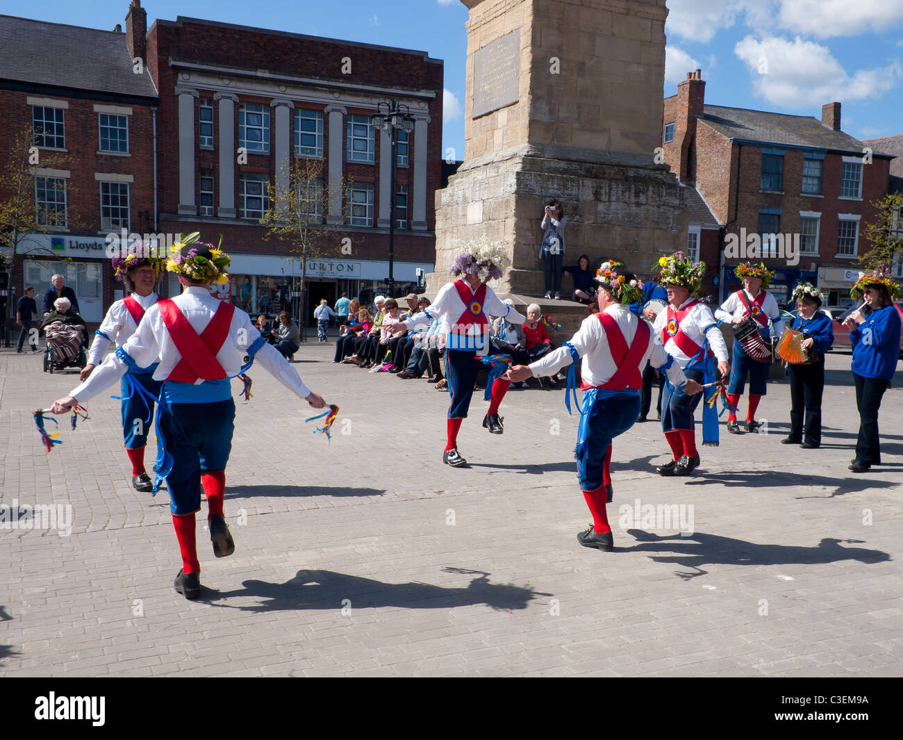 Folk morris clog dance dancer hi-res stock photography and images - Alamy