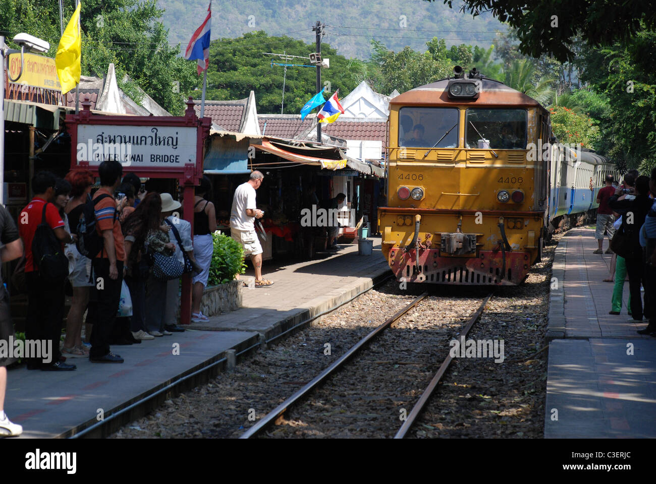 Kanchanaburi train station Stock Photo - Alamy