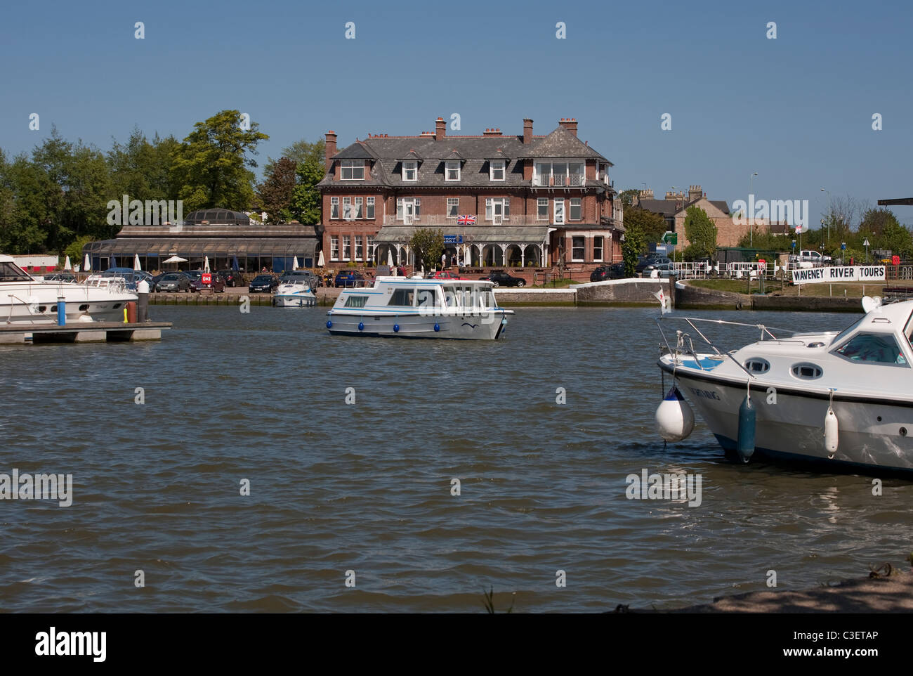 Oulton Broad Suffolk Norfolk Broads Stock Photo - Alamy