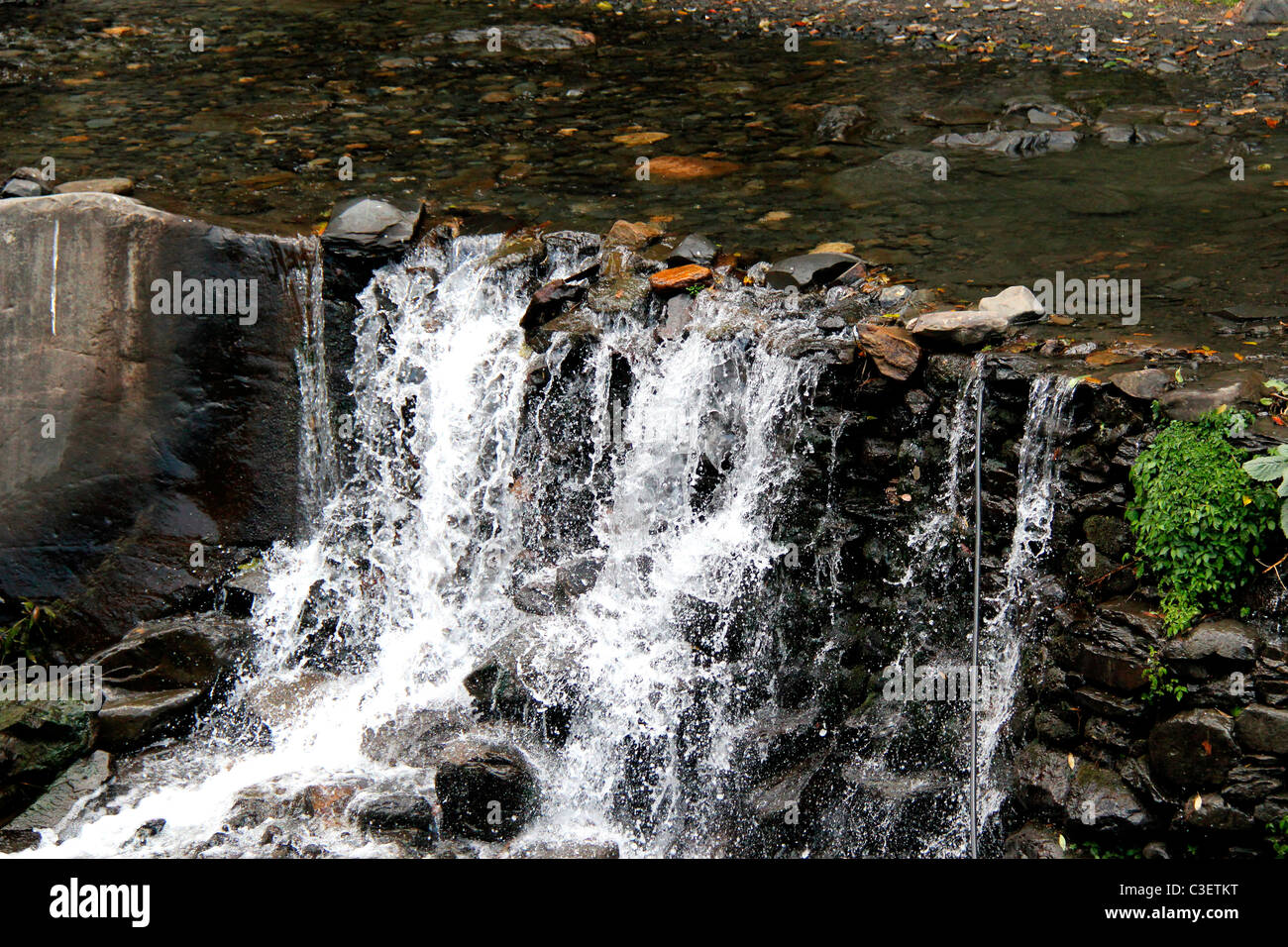 Hills water flow hi-res stock photography and images - Alamy