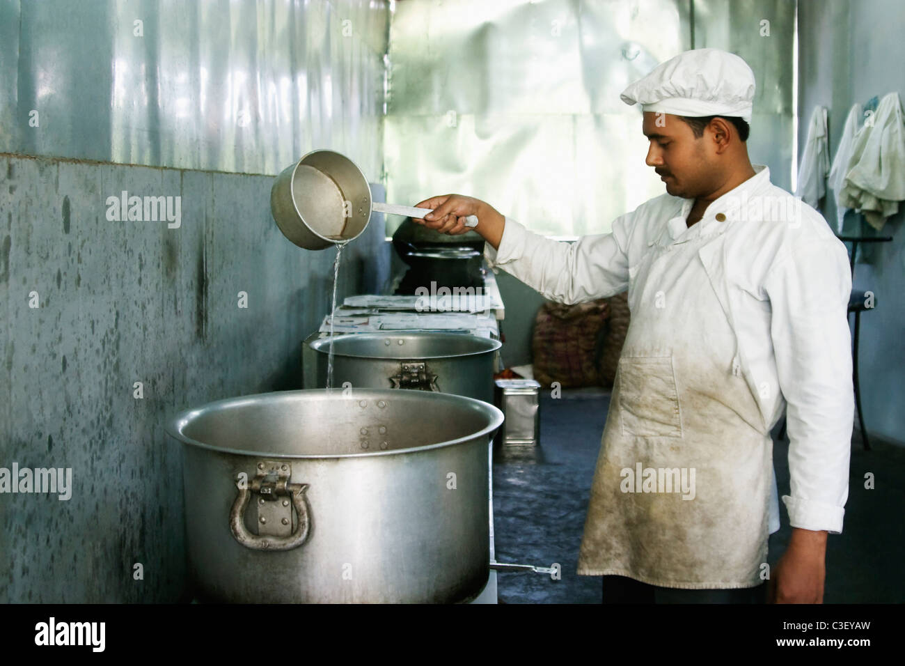 Indian cooking gas hi-res stock photography and images - Alamy