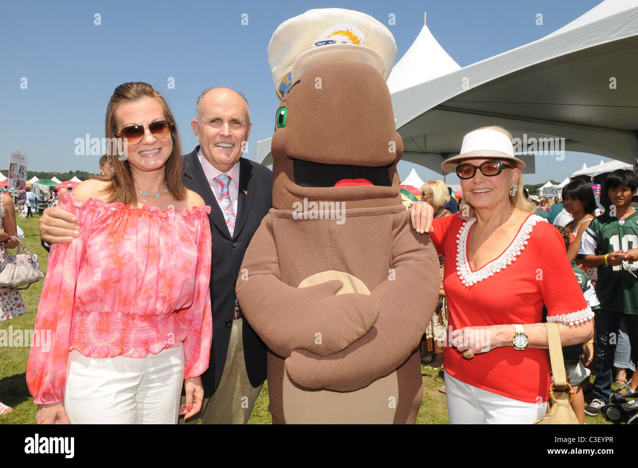 Rudy Giuliani, Judy Nathan, Barbara Walters and Fudgie the Whale Super ...