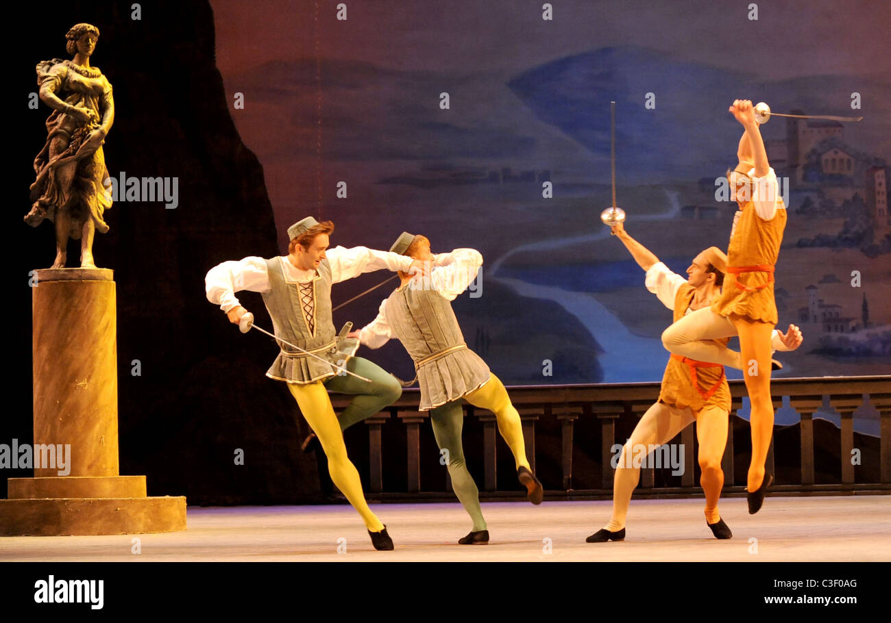 Performers The Mariinsky (Kirov) Ballet perform 'Romeo & Juliet' at ...