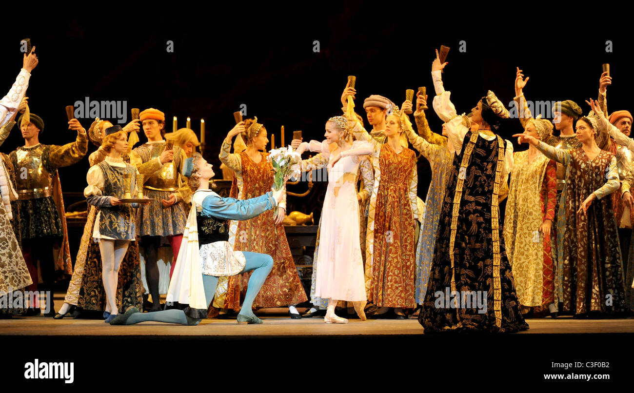 Performers The Mariinsky (Kirov) Ballet perform 'Romeo & Juliet' at ...