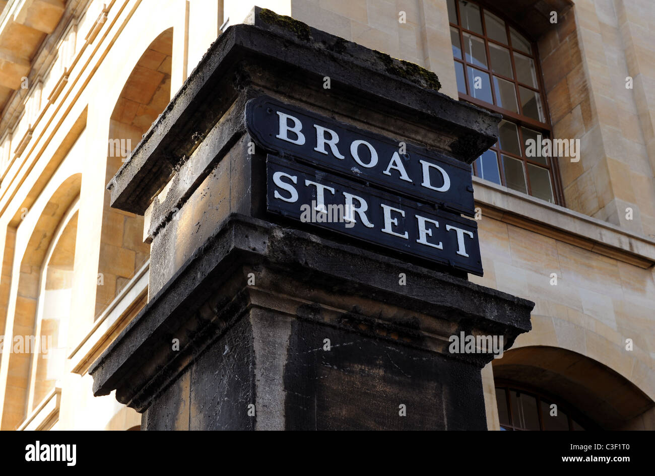 Original road sign hi-res stock photography and images - Alamy