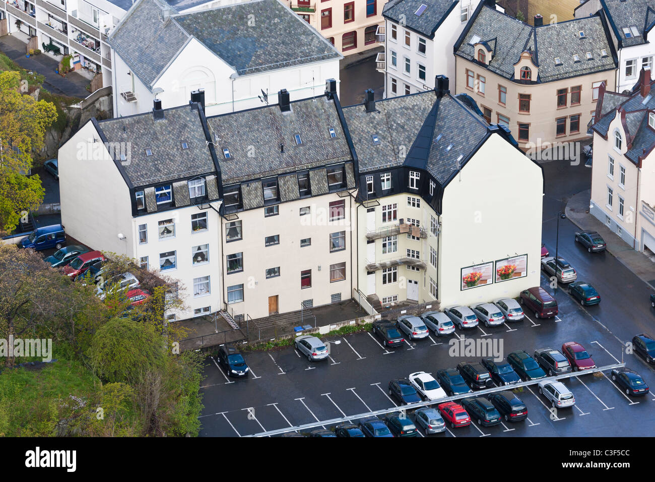 Roof top parking lot hi-res stock photography and images - Alamy