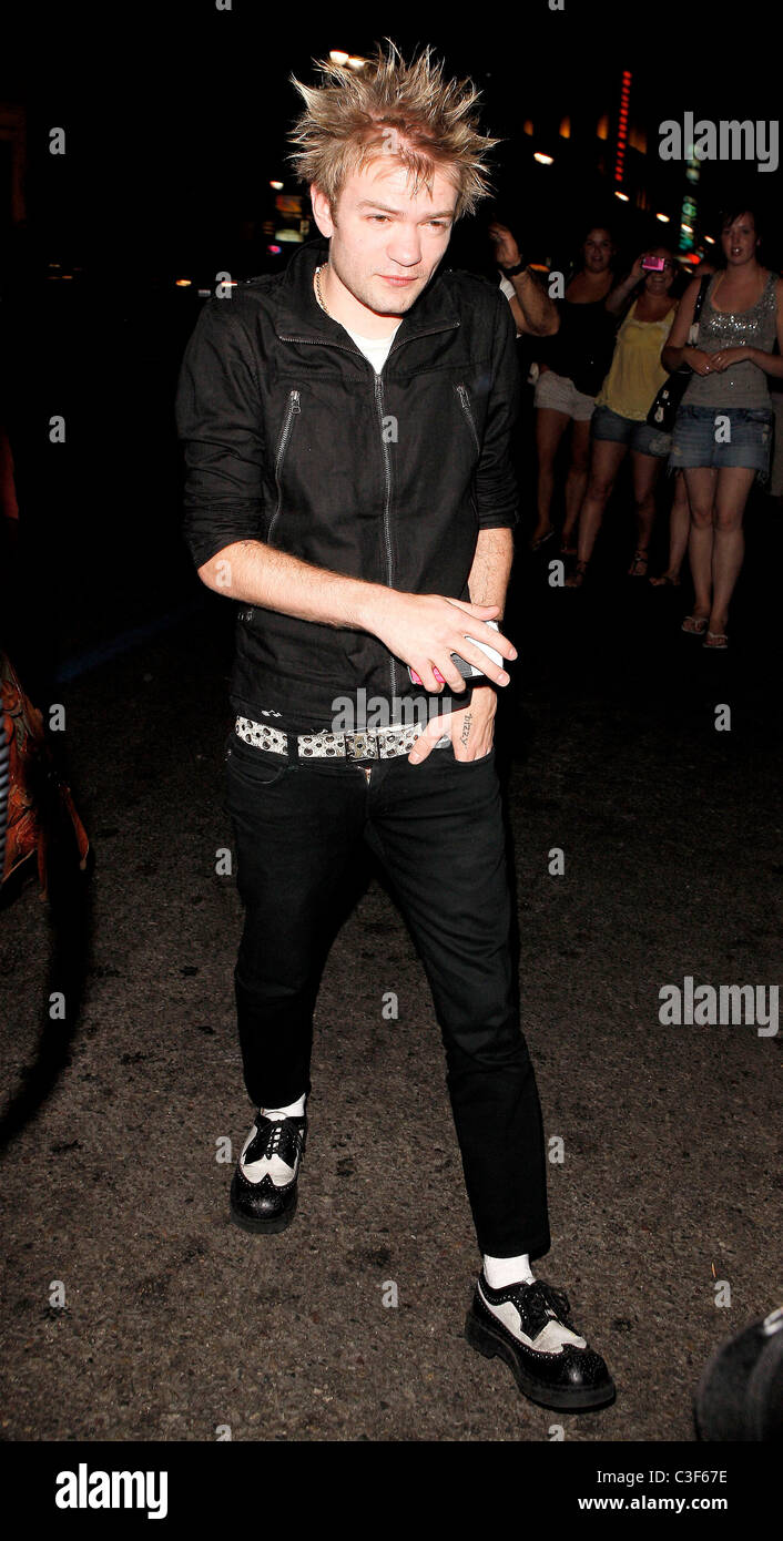 Sum 41 lead singer Deryck Whibley outside Beso Restaurant in Hollywood ...