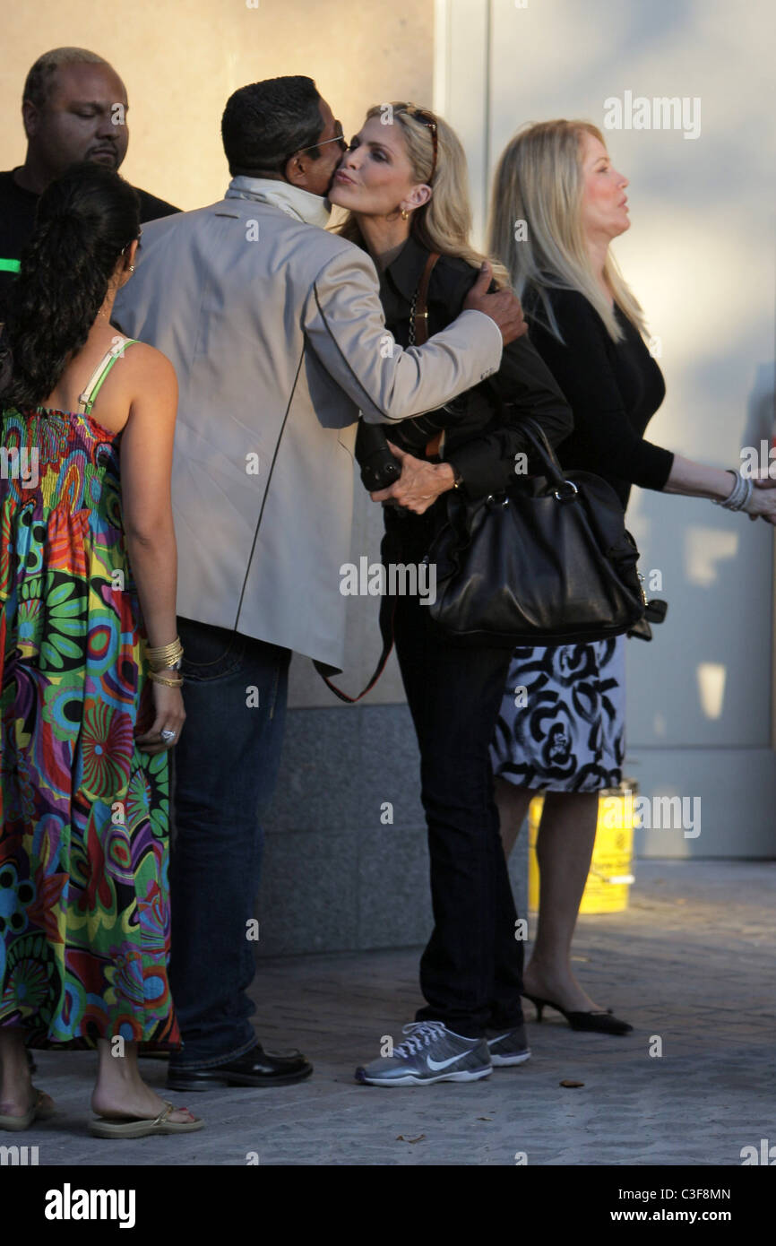 Jermaine jackson visit luxury condo hi-res stock photography and images - Alamy