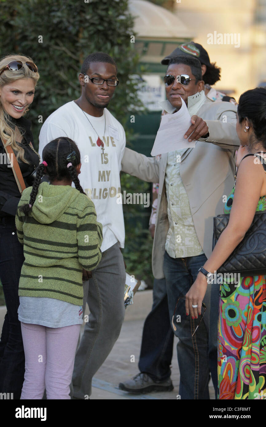 Shawn King, Dynast Amir, Jermaine Jackson and Halima Rashid visit a luxury condo open house at ...