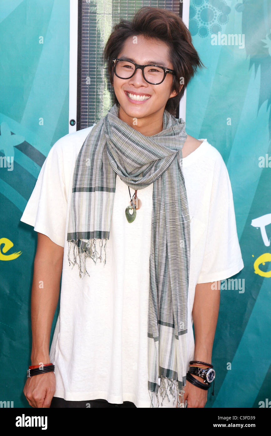 Justin Chon Teen Choice Awards 2009 held at the Gibson Amphitheatre ...