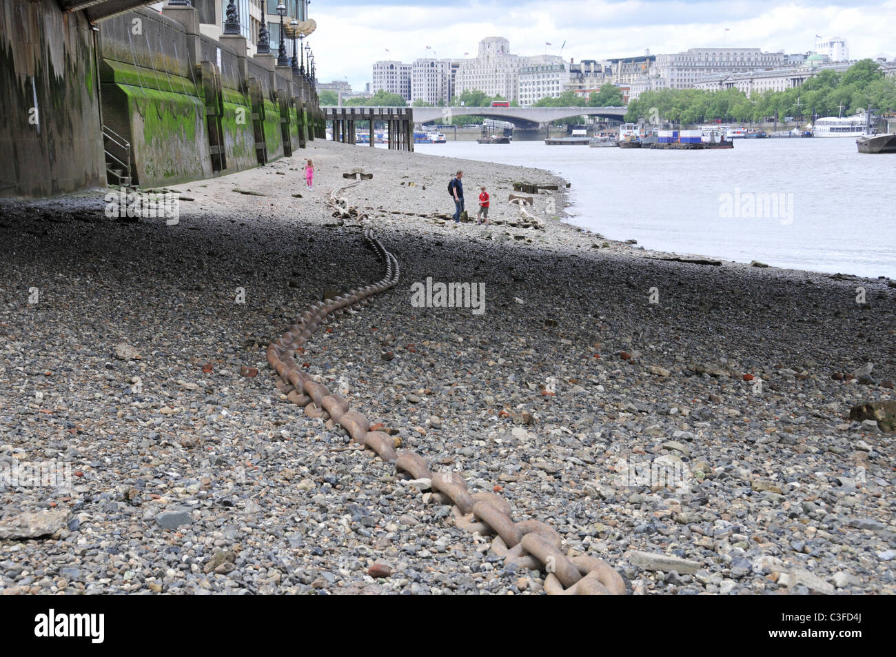 River Thames low tide Thames foreshore beach pebbles sand Stock Photo ...