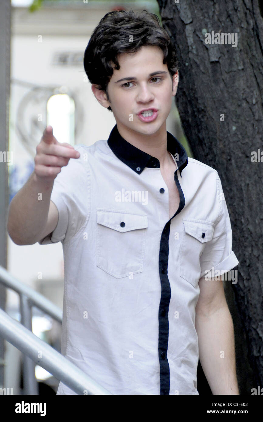 Connor Paolo on the set of 'Gossip Girl' filming on location in ...