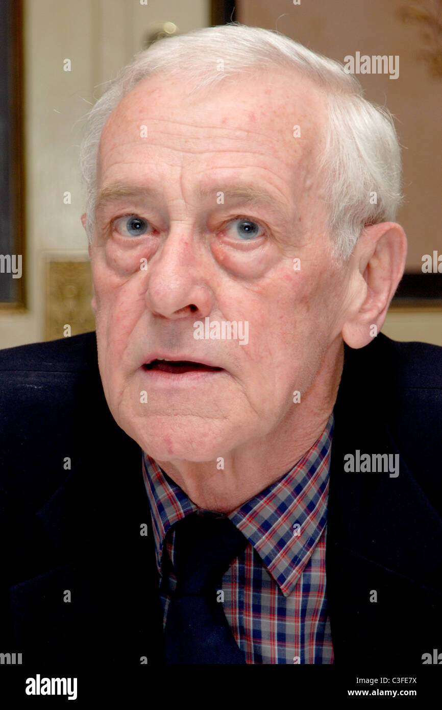 John Mahoney 'In Treatment ' press conference held at The Waldorf ...
