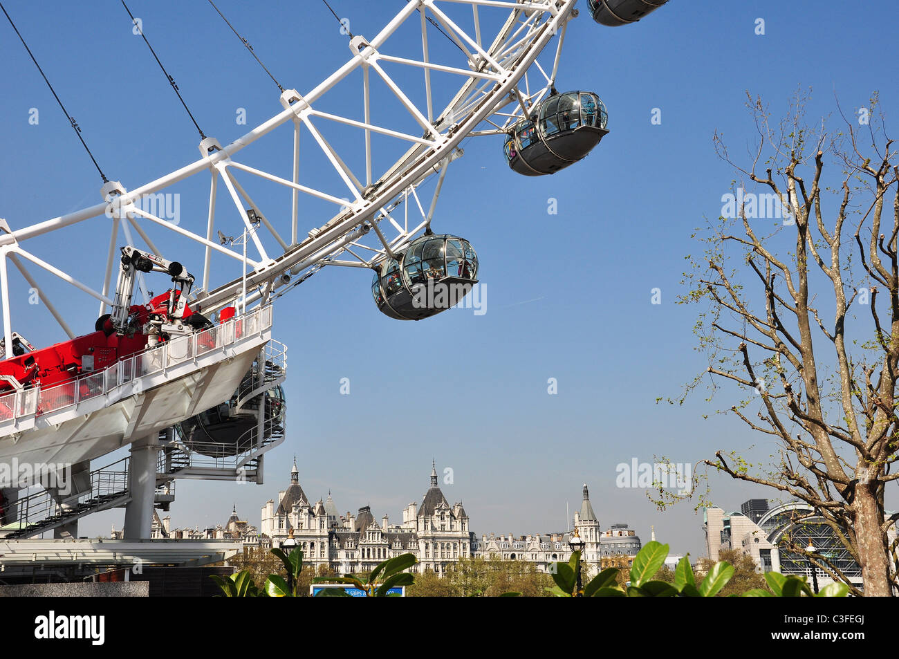 London Eye Ferris Wheel Stock Photo - Alamy