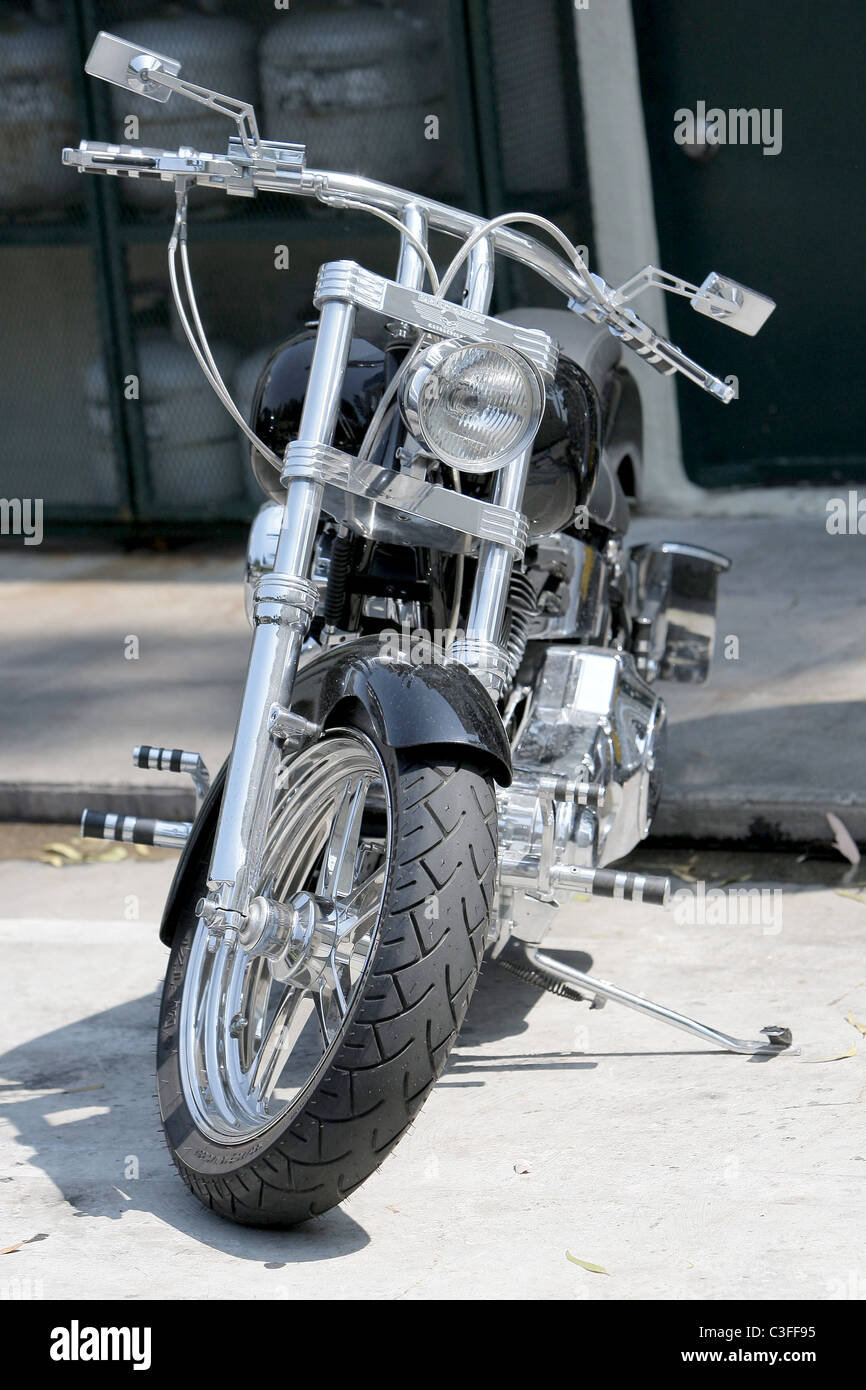 Atmosphere Justin Timberlake is surrounded by photographers as he ...