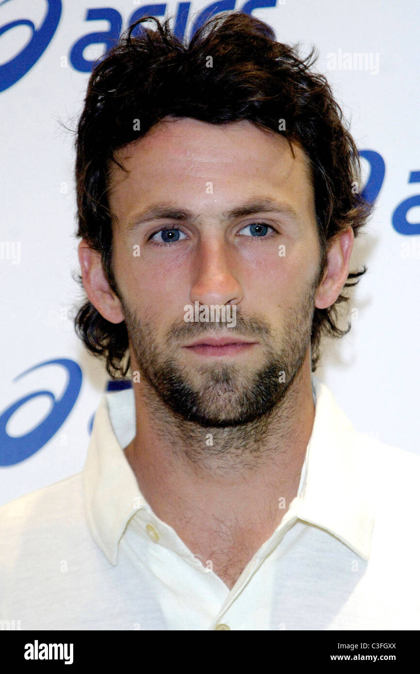 Graham Onions England and Australian cricket players are on hand to ...