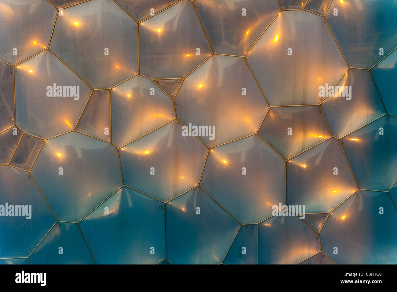 Watercube National Swimming Centre by PTW architects and ARUP, 2008 ...