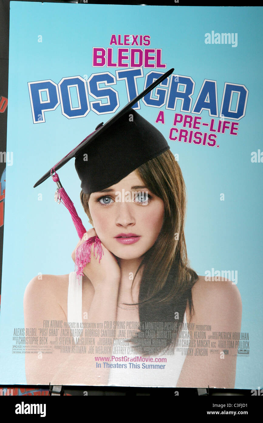 Zach Gilford And Alexis Bledel