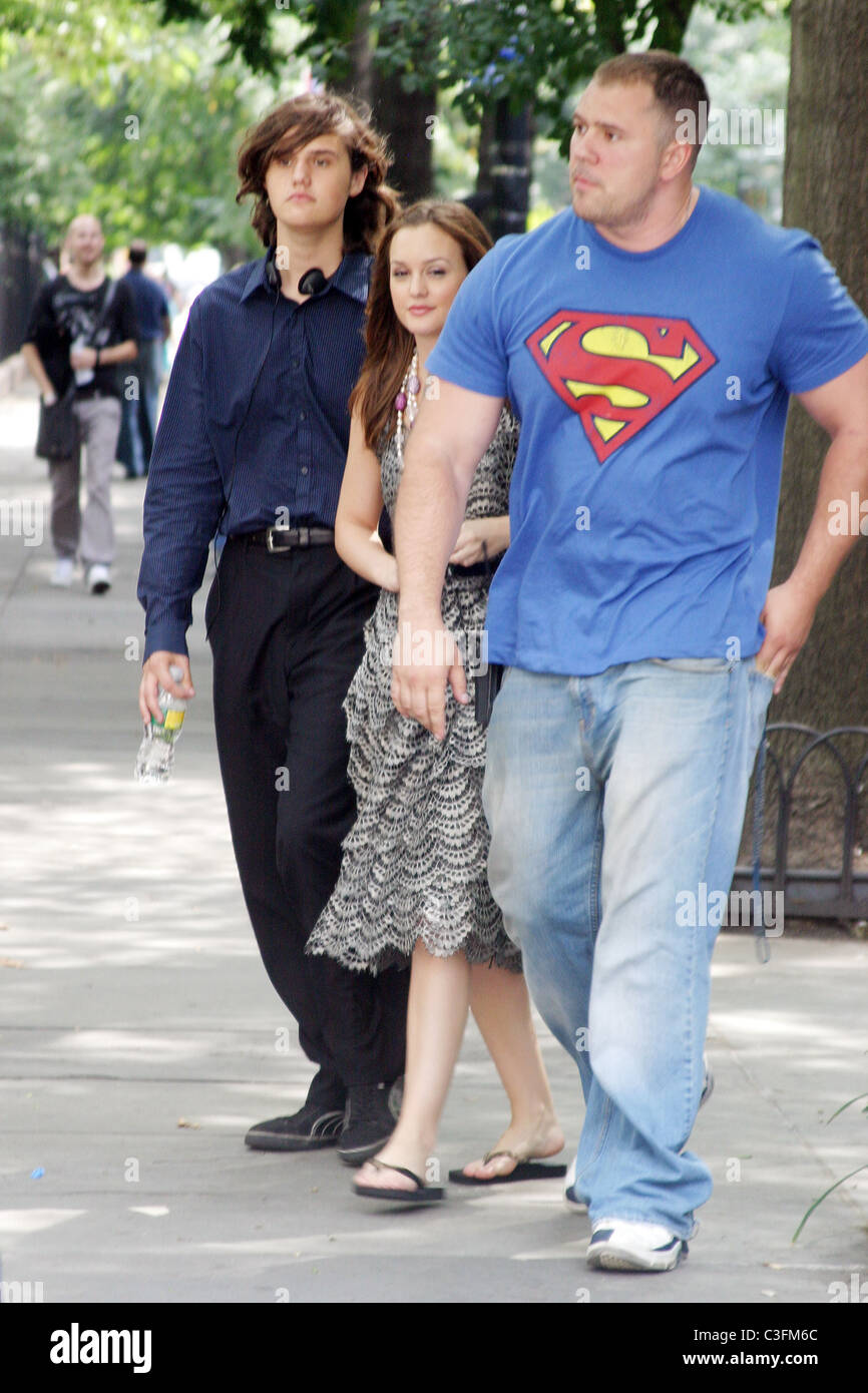 Leighton Meester on the set of 'Gossip Girl' filming on location in ...