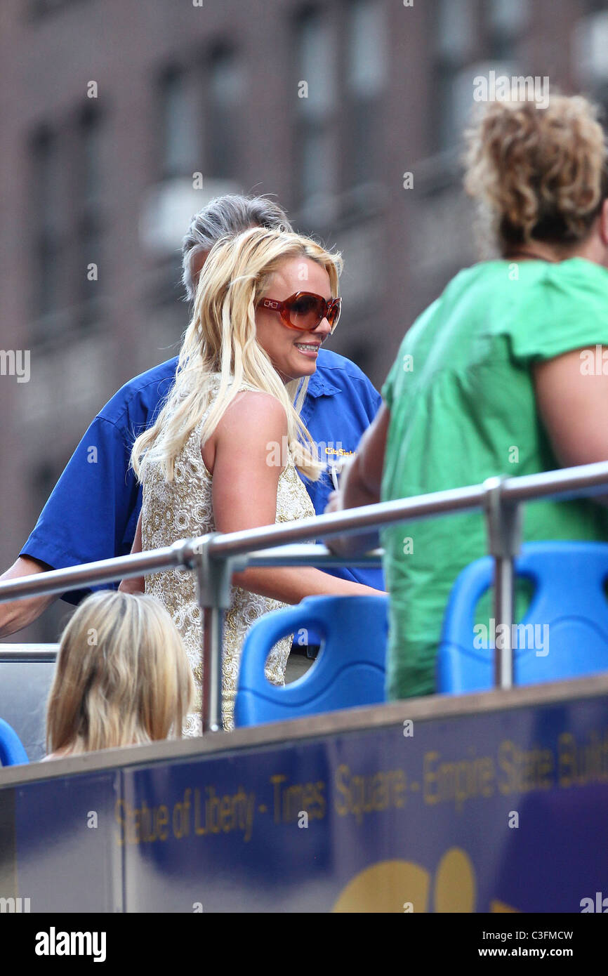 Britney Spears riding a CitySights NY tour bus with her dancers around ...