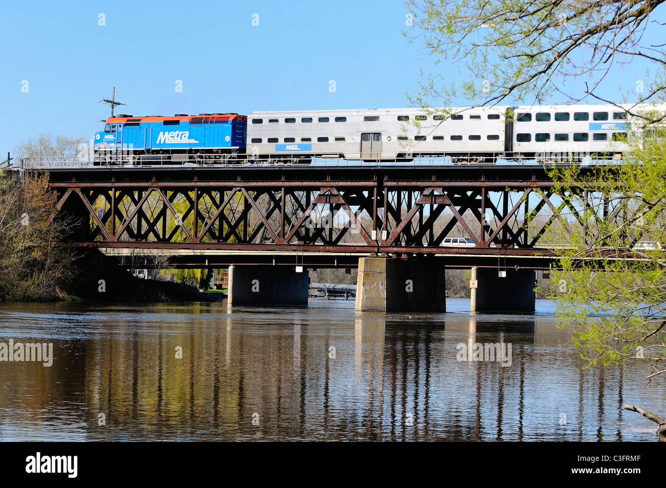 Cars crossing bridge suburbs on hi-res stock photography and images - Alamy