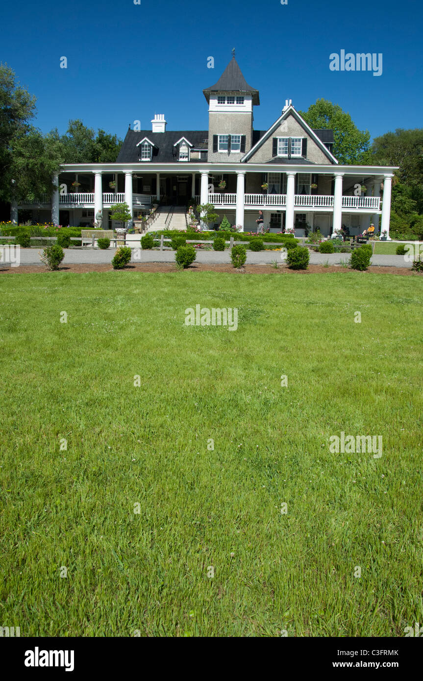 South Carolina, Charleston, Magnolia Plantation & Gardens. Historic ...