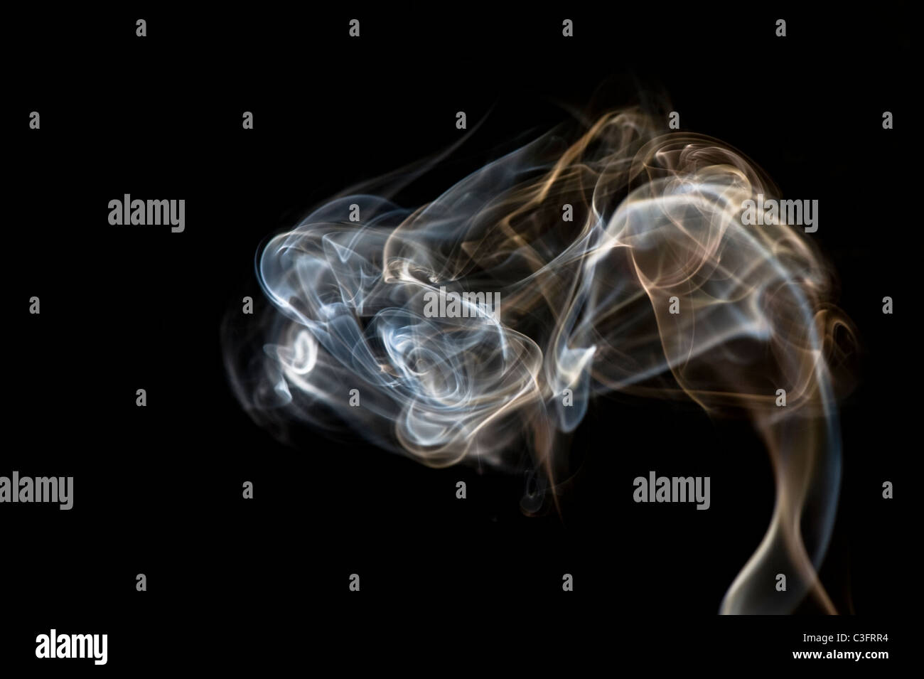 Black smoke rising hi-res stock photography and images - Alamy