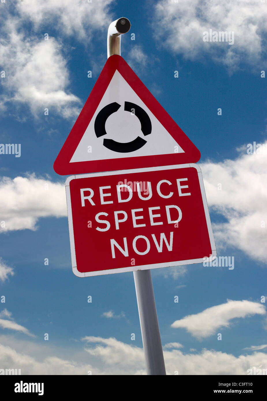 Road sign uk cut out hi-res stock photography and images - Alamy