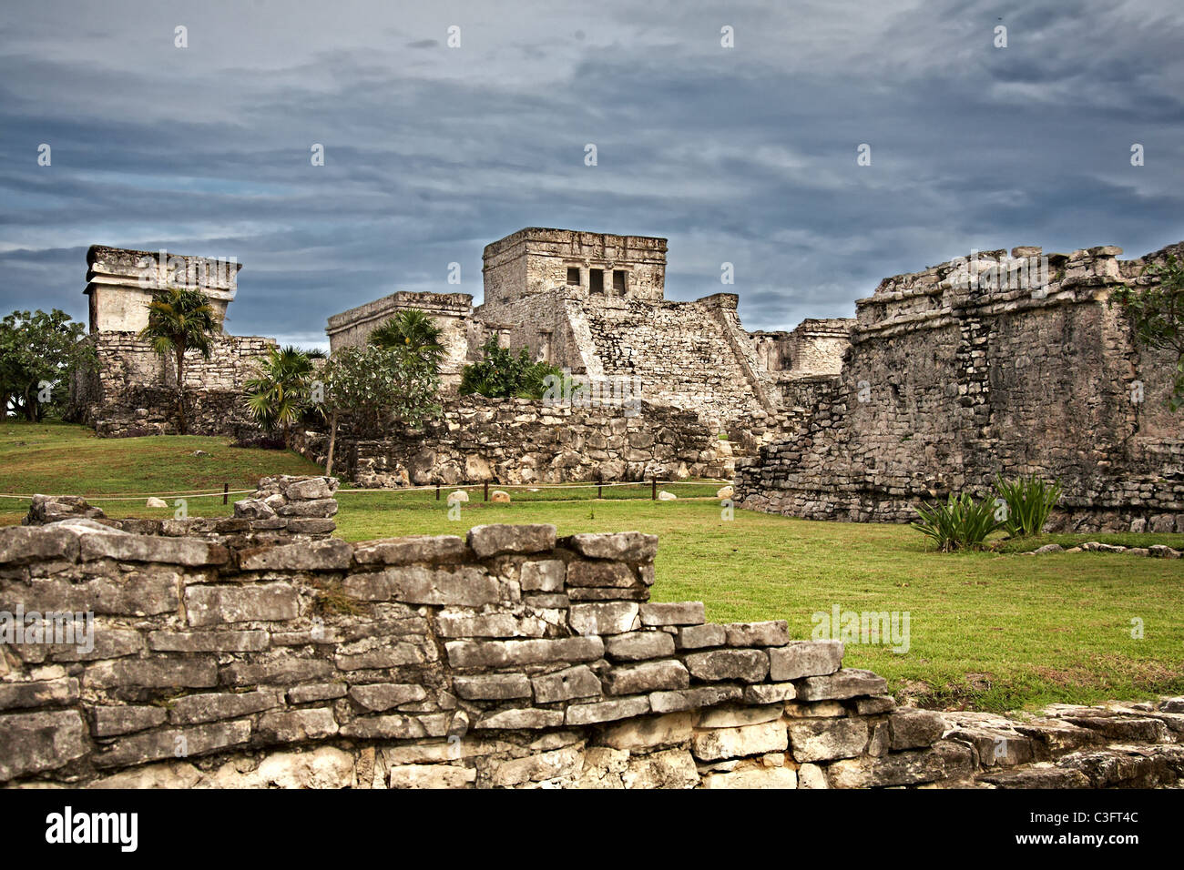 Mayan ruins El Castillo and the Temple of the Descending God in Tulum ...