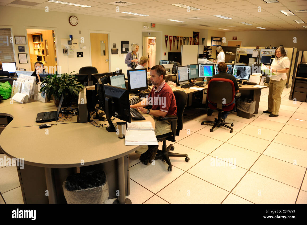 Radar doppler Meteorologist work area plan study studies map maps ...