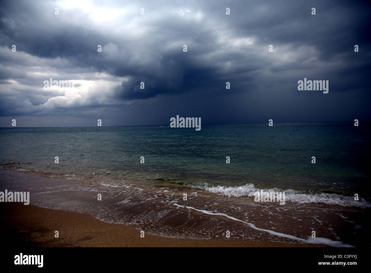 Squall sea hi-res stock photography and images - Alamy