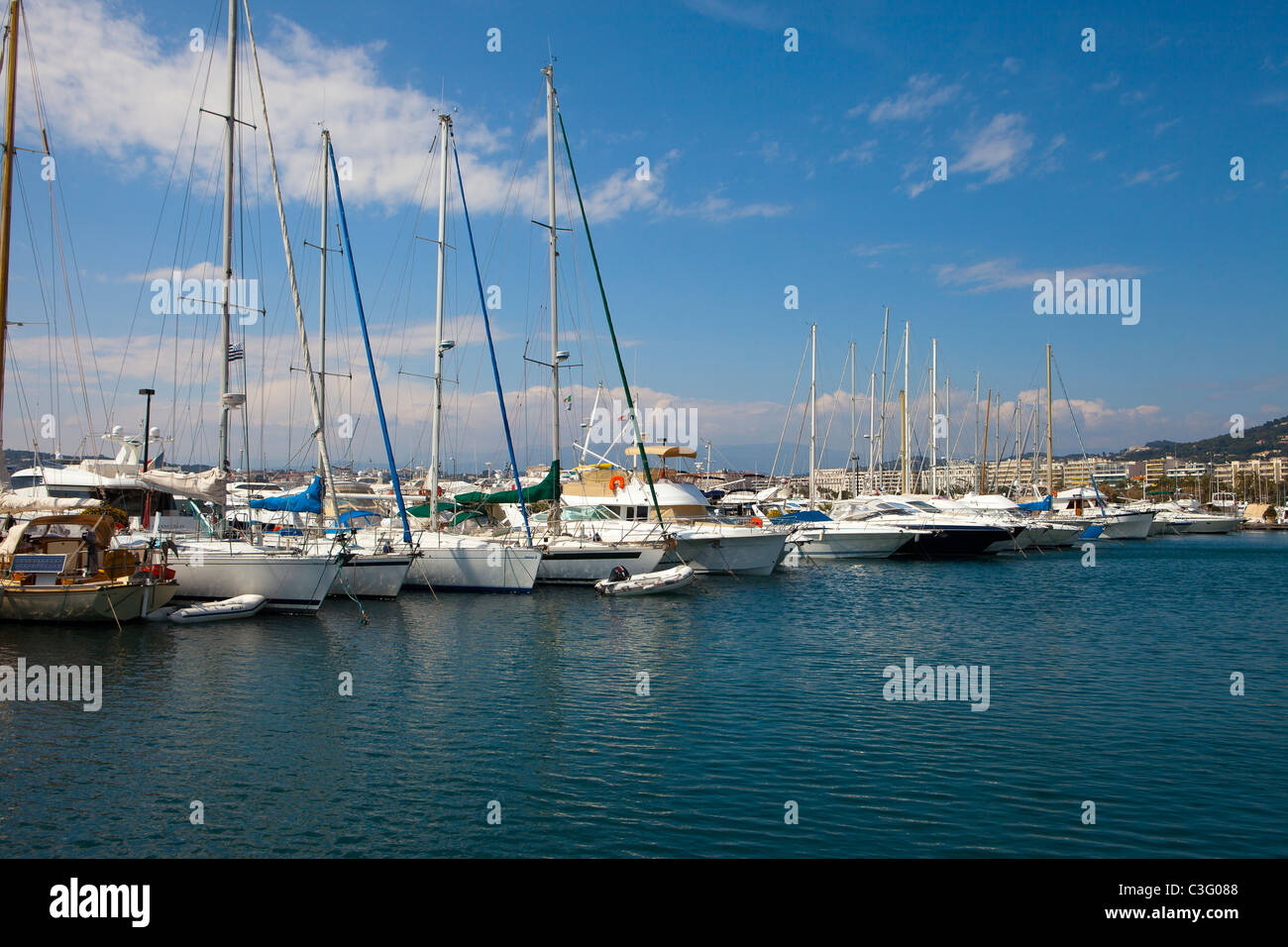 Cannes france harbour hi-res stock photography and images - Alamy