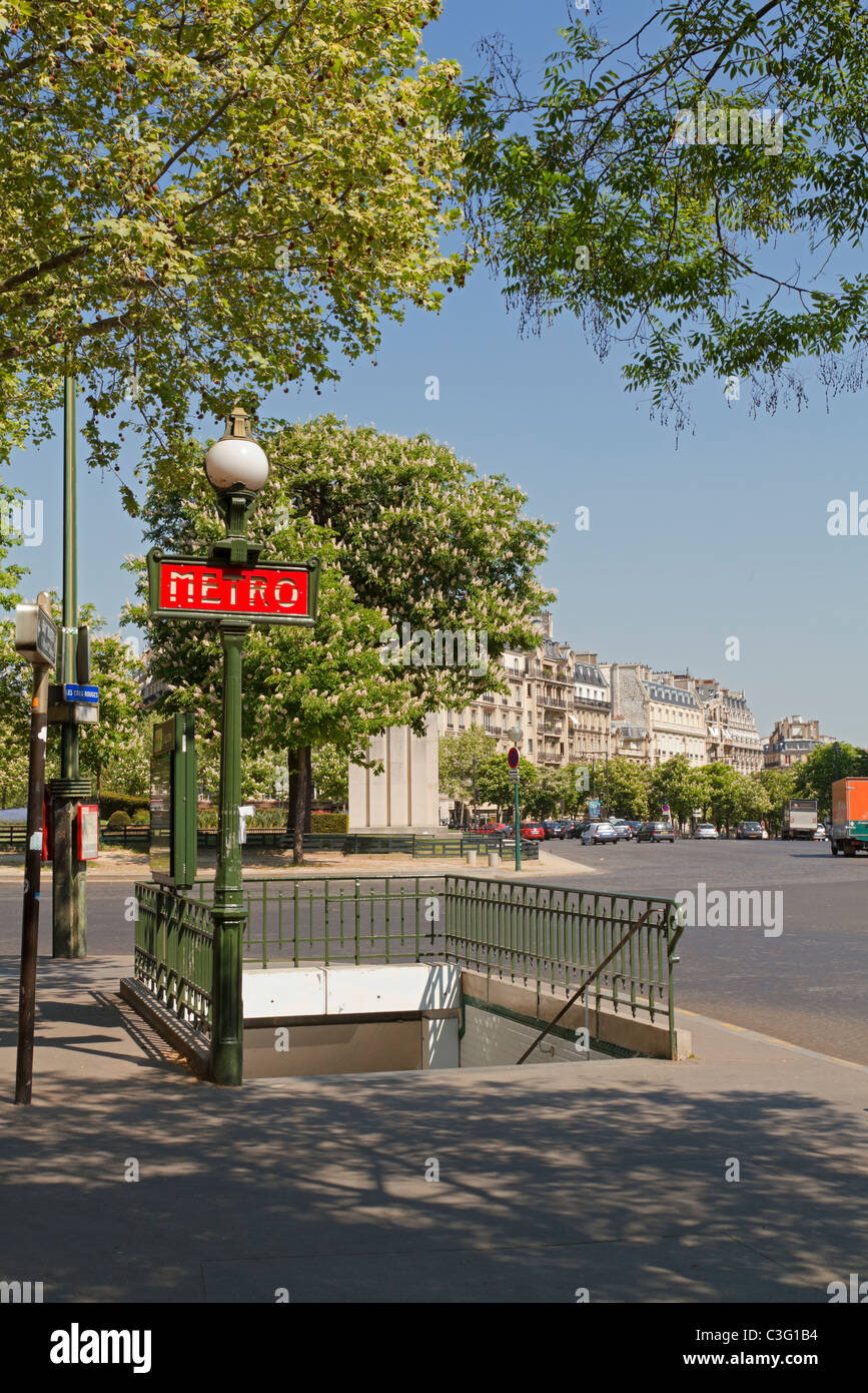 Entrance to one of the Paris Metro stations Stock Photo - Alamy