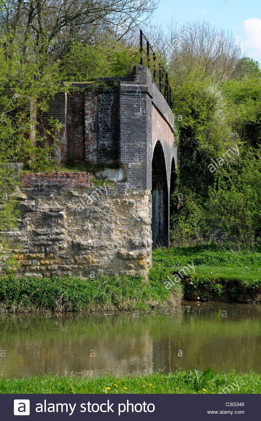 River Stour Dorset Bridge Stock Photos & River Stour Dorset Bridge ...