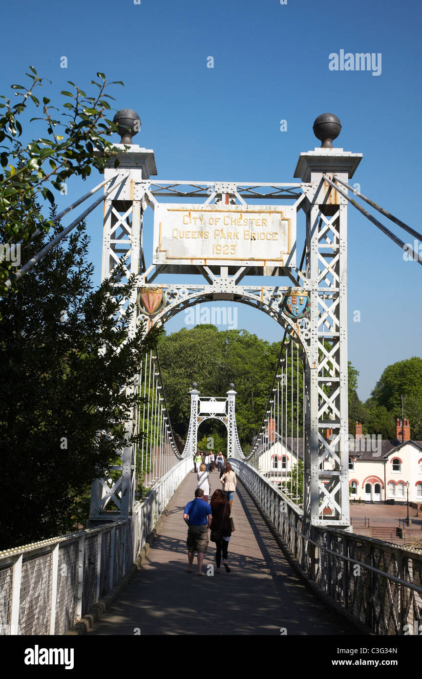 Queens park bridge hi-res stock photography and images - Alamy