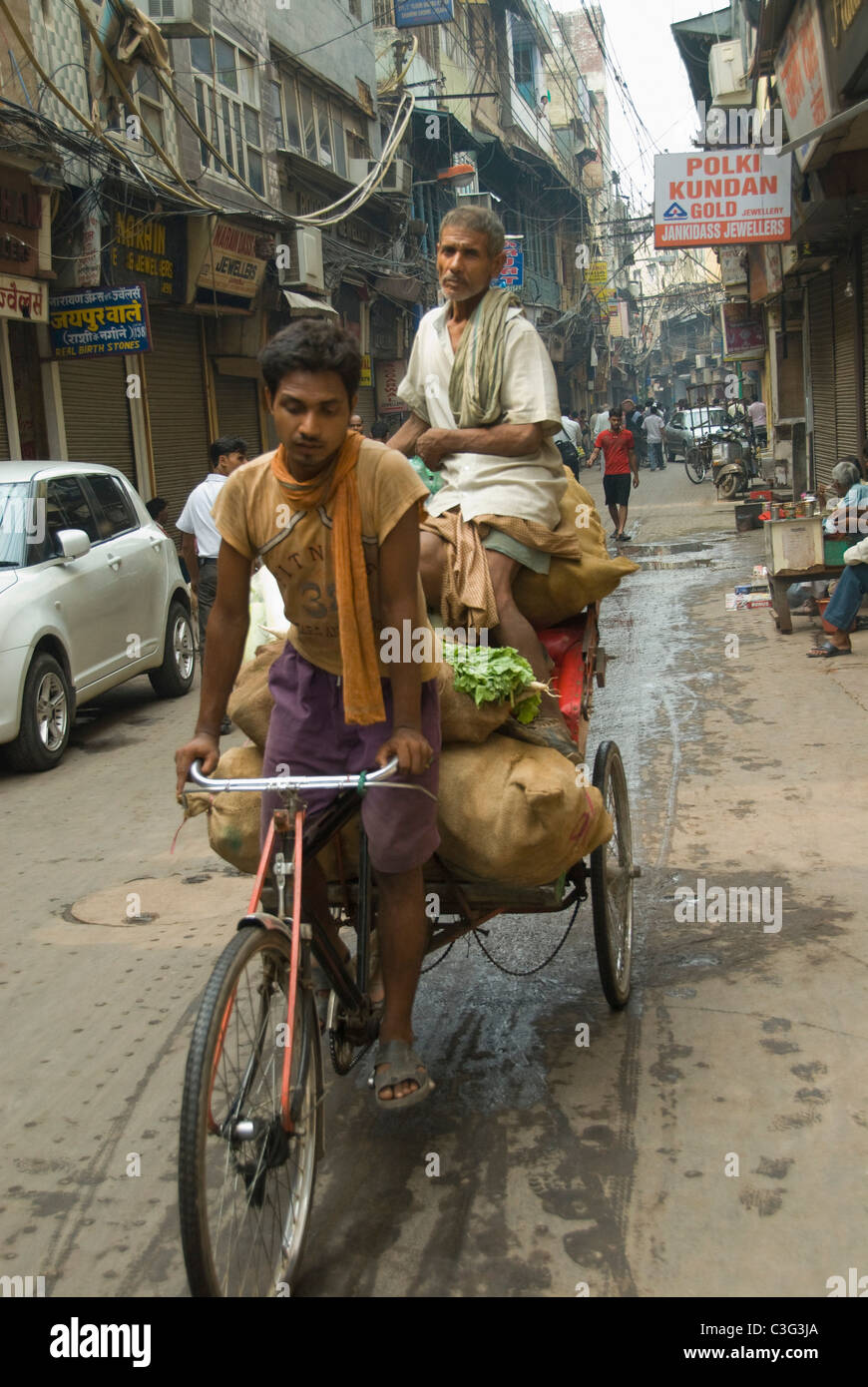 Indian rickshaw puller hi-res stock photography and images - Alamy