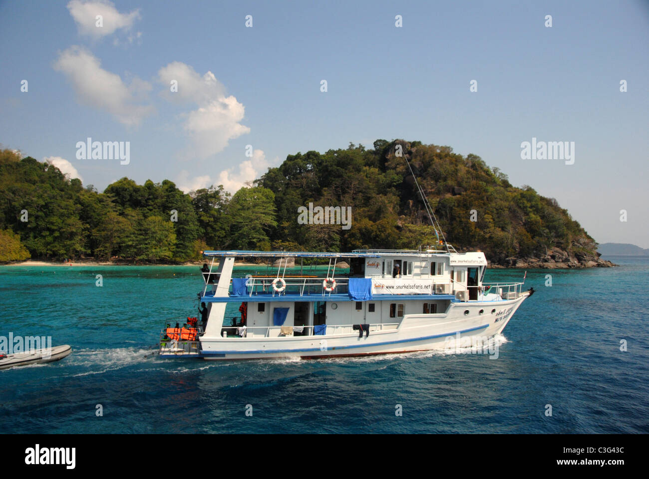 Similan live aboard boat hi-res stock photography and images - Alamy