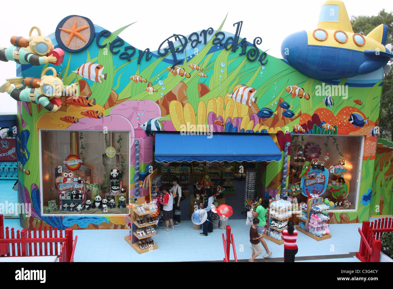 Theme park merchandise hi-res stock photography and images - Alamy