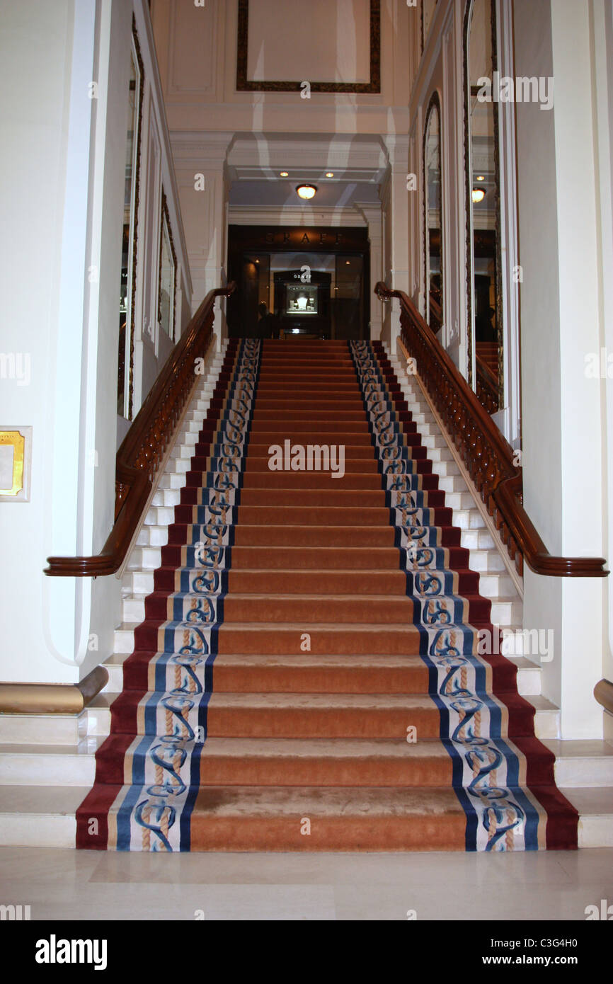 Peninsula Hotel staircase Stock Photo - Alamy